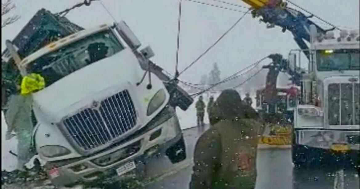 Wild winds, snow cause chaos in Lewis County Tuesday | Lewis County ...