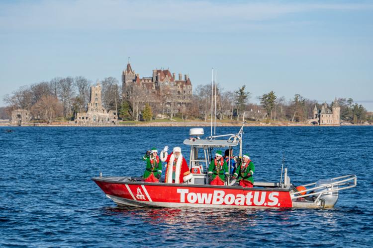 Alex Bay hosts 1000 Islands River Santa Festival | Kidscontent | nny360.com