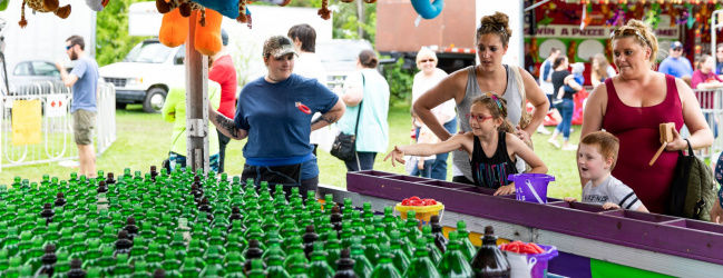 4 vintage lawn games that will keep the fun going outdoors | Home and ...