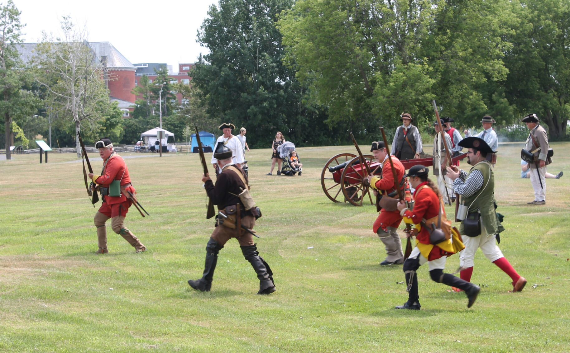 History comes alive at Fort de la Presentation’s ‘Le Siege’ event ...