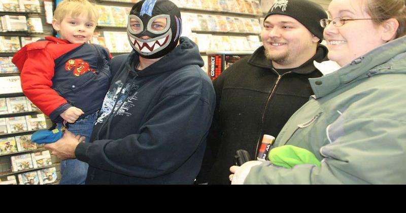 SHARK PHOTO OP | News | nny360.com