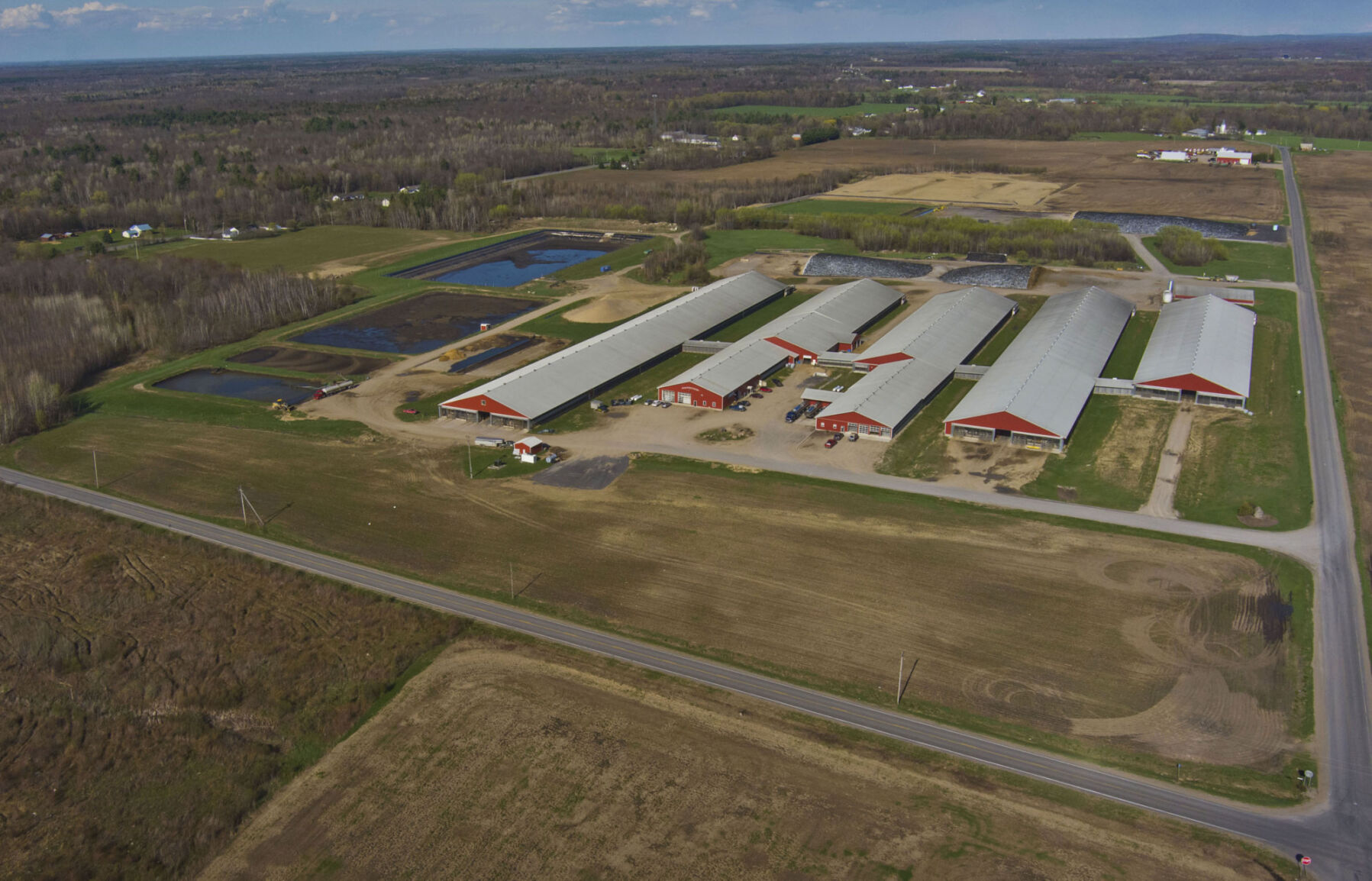 Renewable Natural Gas: Stauffer Farm turns methane from 6,000 cows into ...