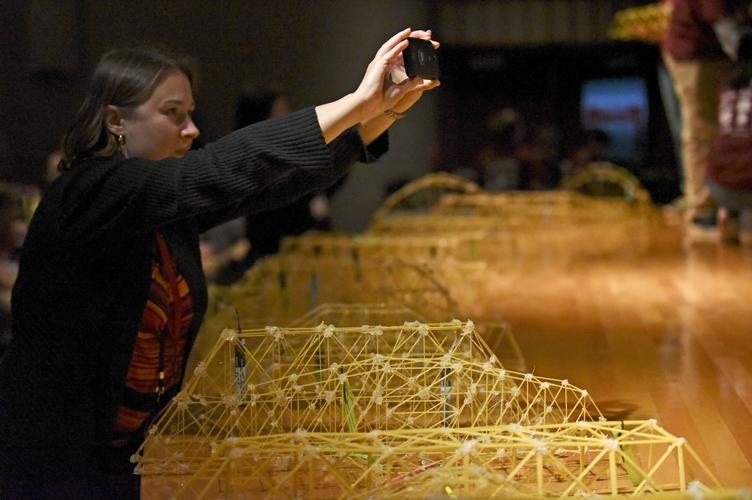 students use their noodles to build spaghetti bridges | News | nny360.com