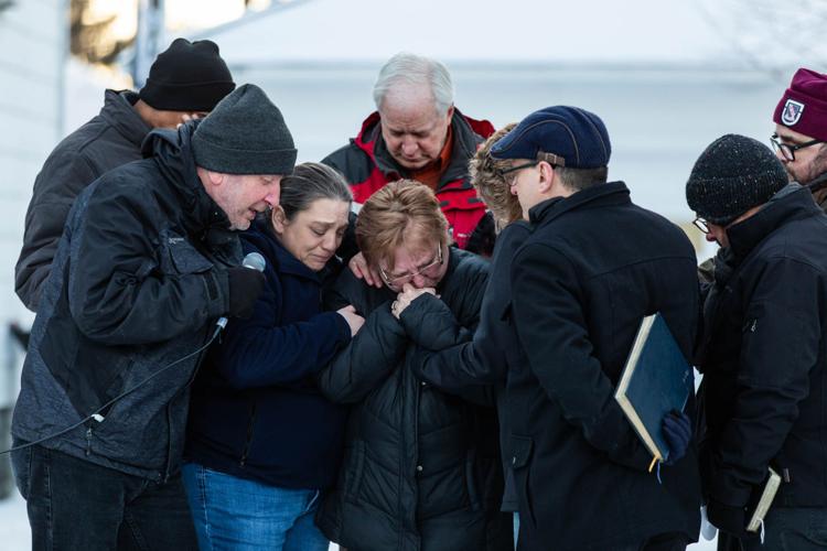 Mourners offer prayers for Bodah family | News | nny360.com