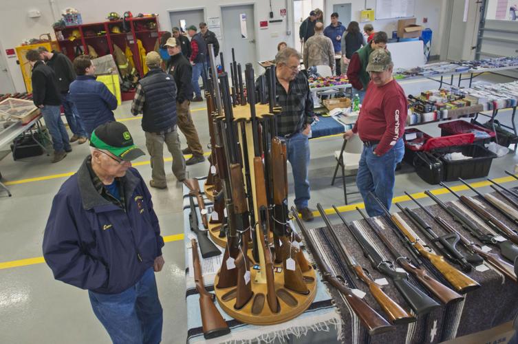 Colton gun show benefits fire department | News | nny360.com