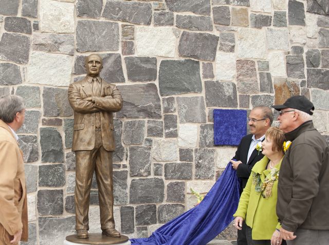 SUNY Canton Honors Hockey Coach Martin With Bronze Statue | News ...