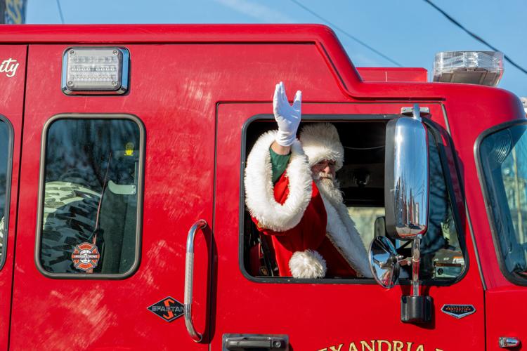 Alex Bay hosts 1000 Islands River Santa Festival | Kidscontent | nny360.com