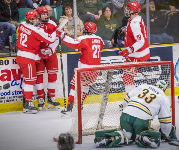 College roundup: RPI scores 40 seconds in, goes on to oust Clarkson men ...