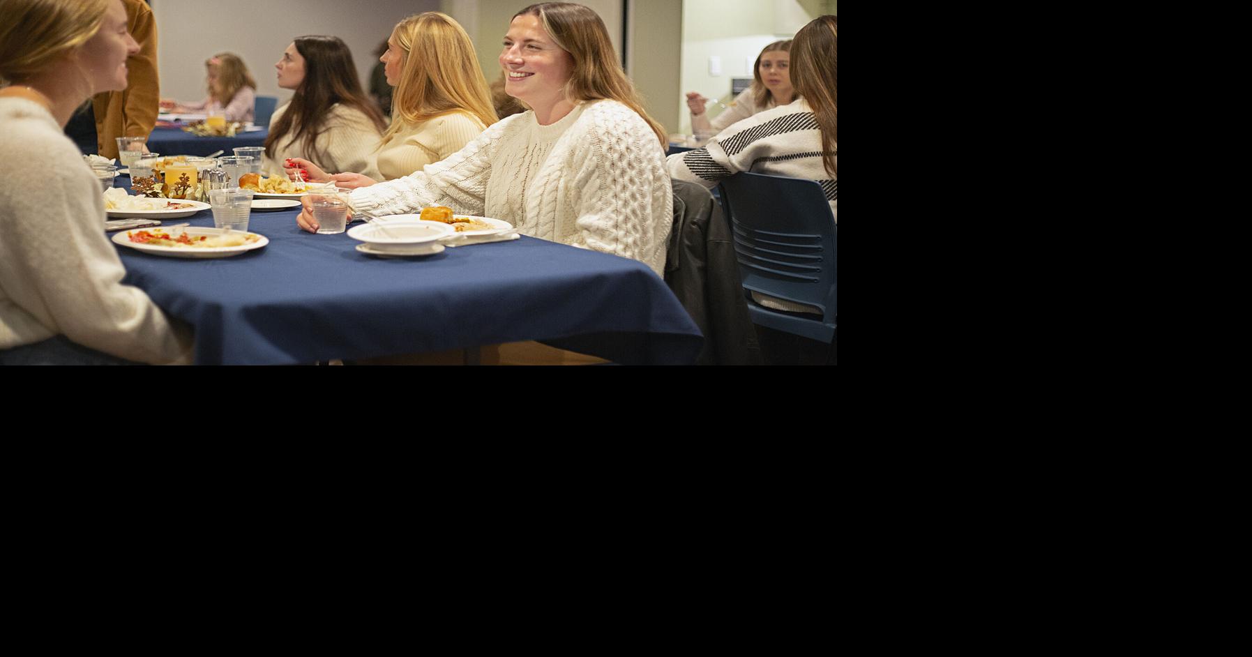 SUNY Canton students celebrate Thanksgiving at the Alumni House ...