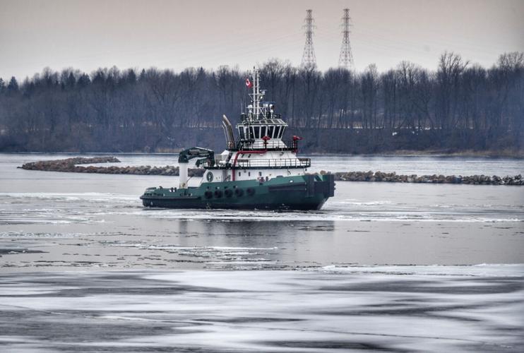 Seaway Guardian tug pulled from buoy retrieval after issues detected ...