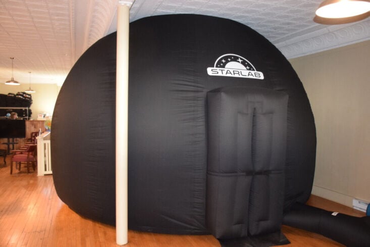 StarLab Planetarium shines brightly in debut | Kidscontent | nny360.com