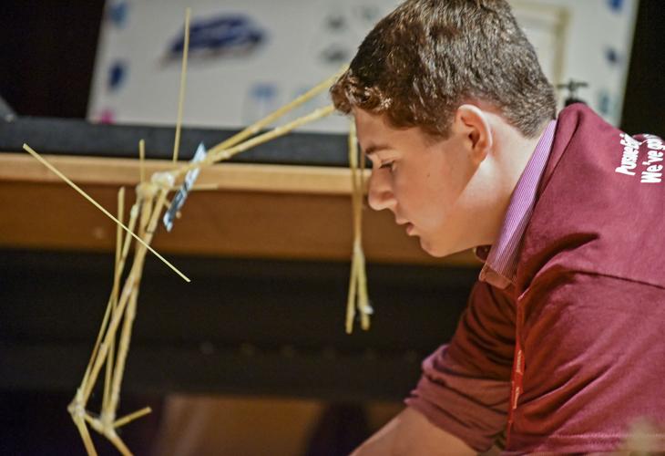students use their noodles to build spaghetti bridges | News | nny360.com