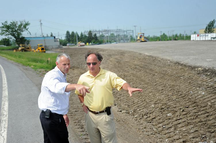 Simao threatens attempt to reclaim land with corporate park access ...