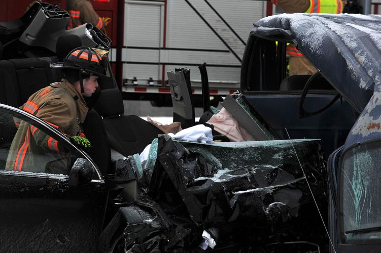 Two injured in Rutland car crash | News | nny360.com