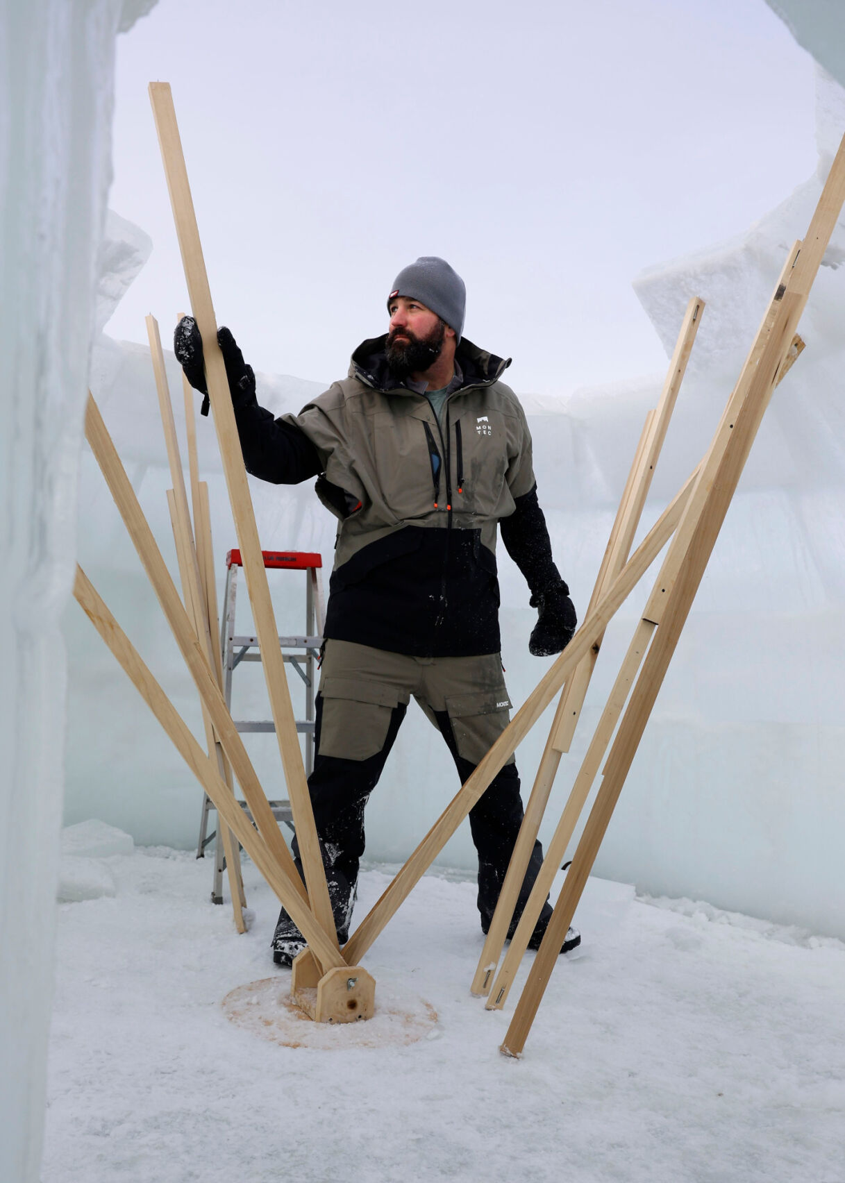 Central New York couple builds 8,000-pound igloo on Oneida Lake ...