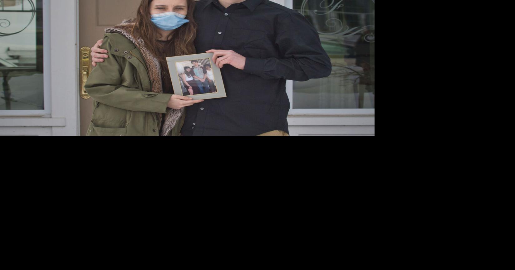 Community rallies behind 18-year-old Hammond twins who lost the mother ...