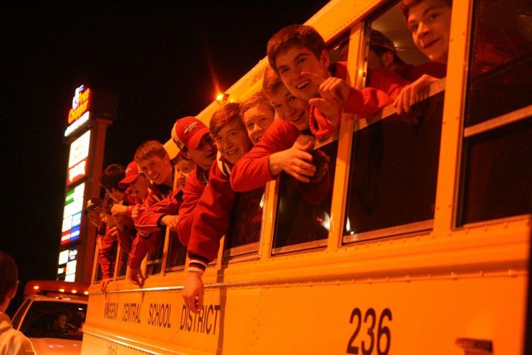 Massena High School hockey champions arrive home in style (VIDEO ...