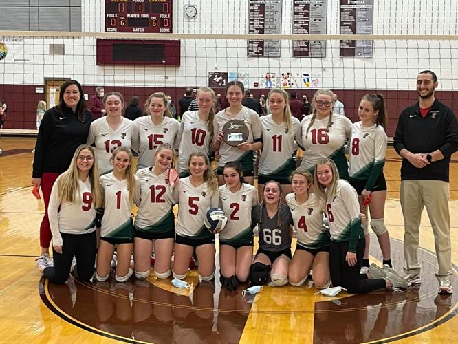 High School Sports: Fulton Red Raiders varsity girls volleyball team ...