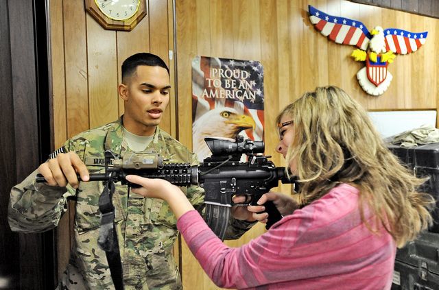 SOLDIERS SHOW OFF GEAR | News | nny360.com