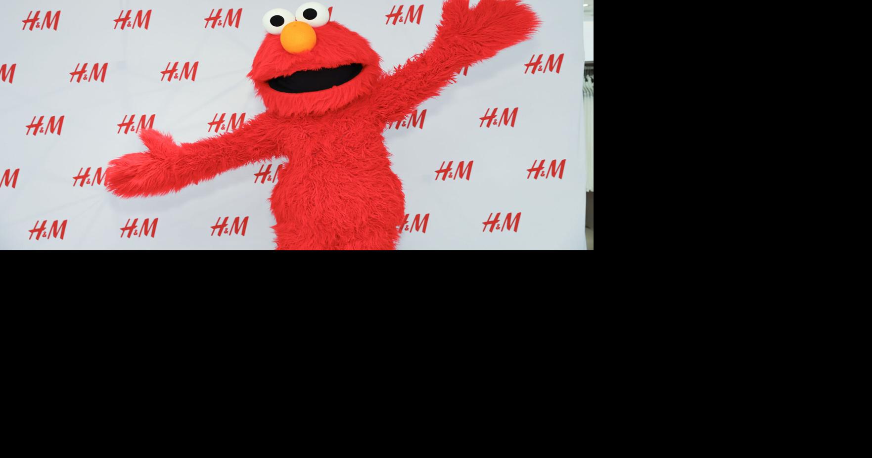 Elmo gets his COVID shot in effort to encourage kids to receive the ...