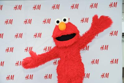 Elmo gets his COVID shot in effort to encourage kids to receive the ...
