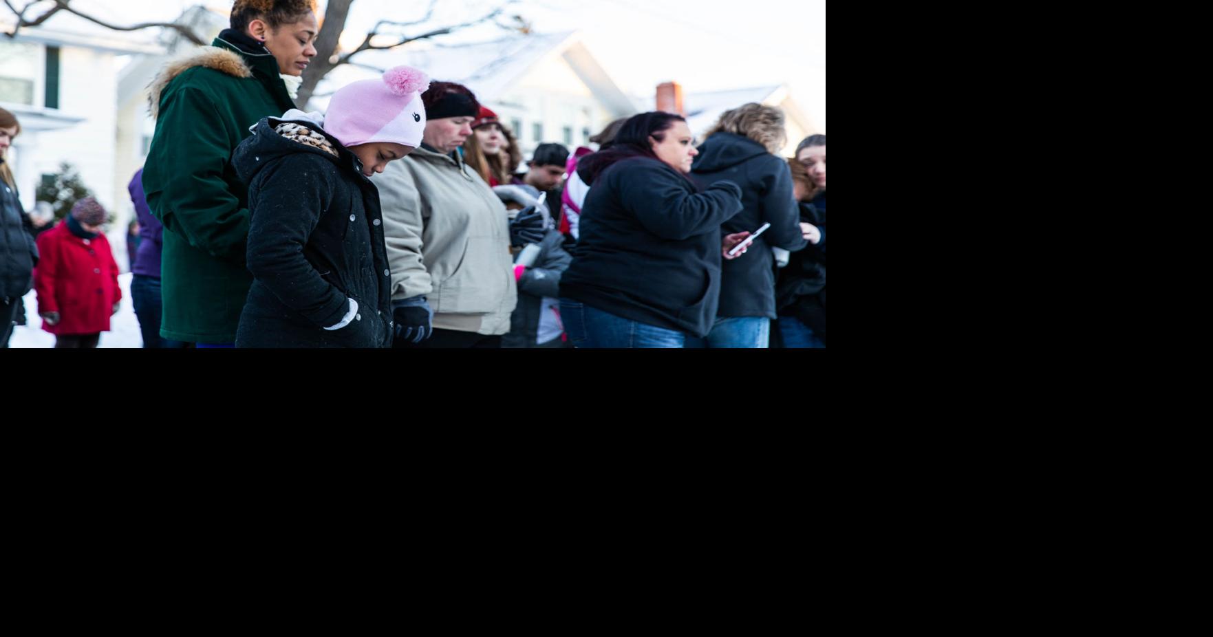 Mourners offer prayers for Bodah family | News | nny360.com