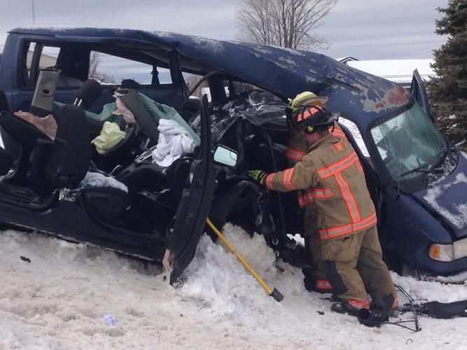 Two injured in Rutland car crash | News | nny360.com