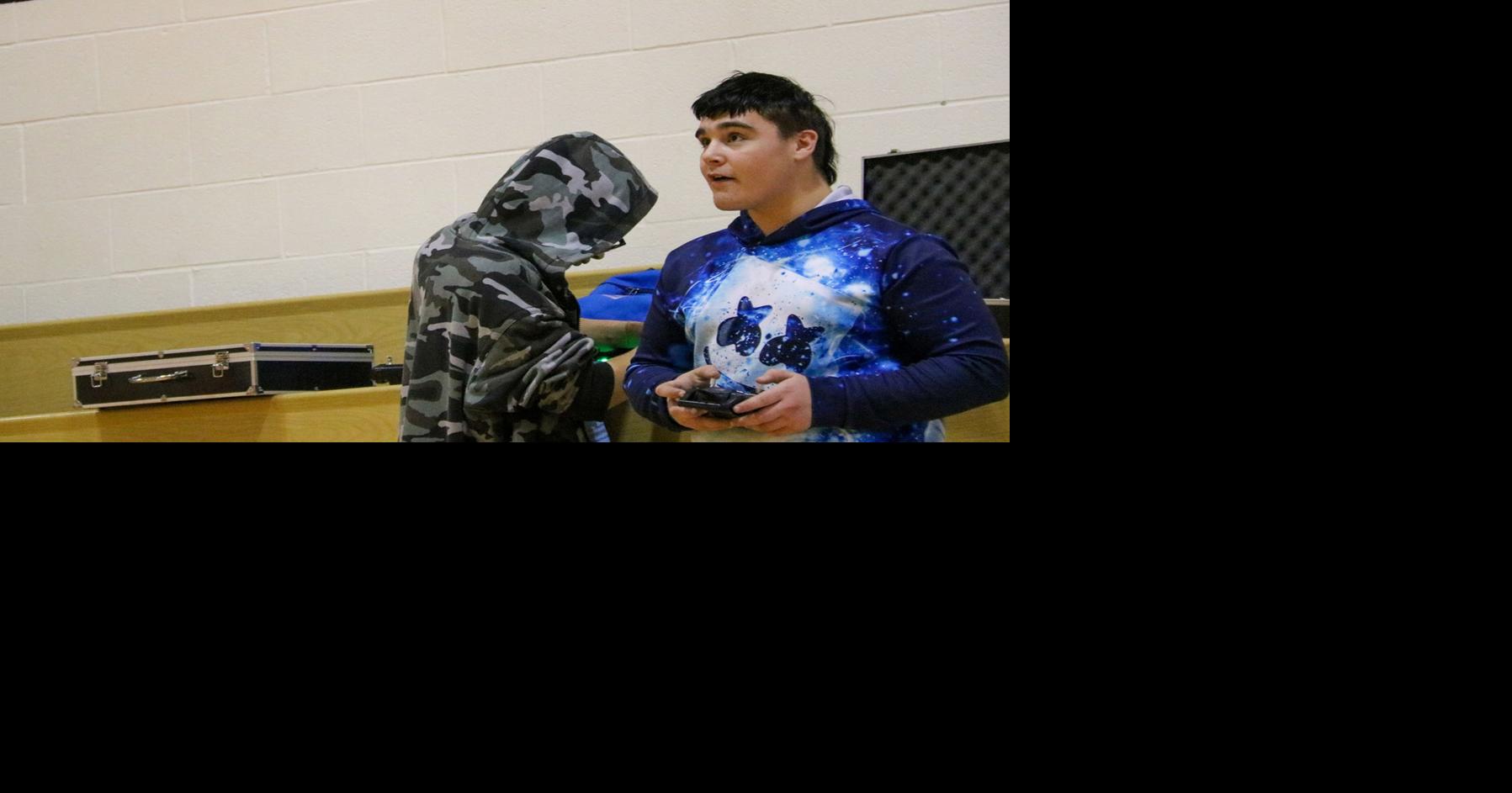Drone club enables Phoenix students to take learning to new heights ...