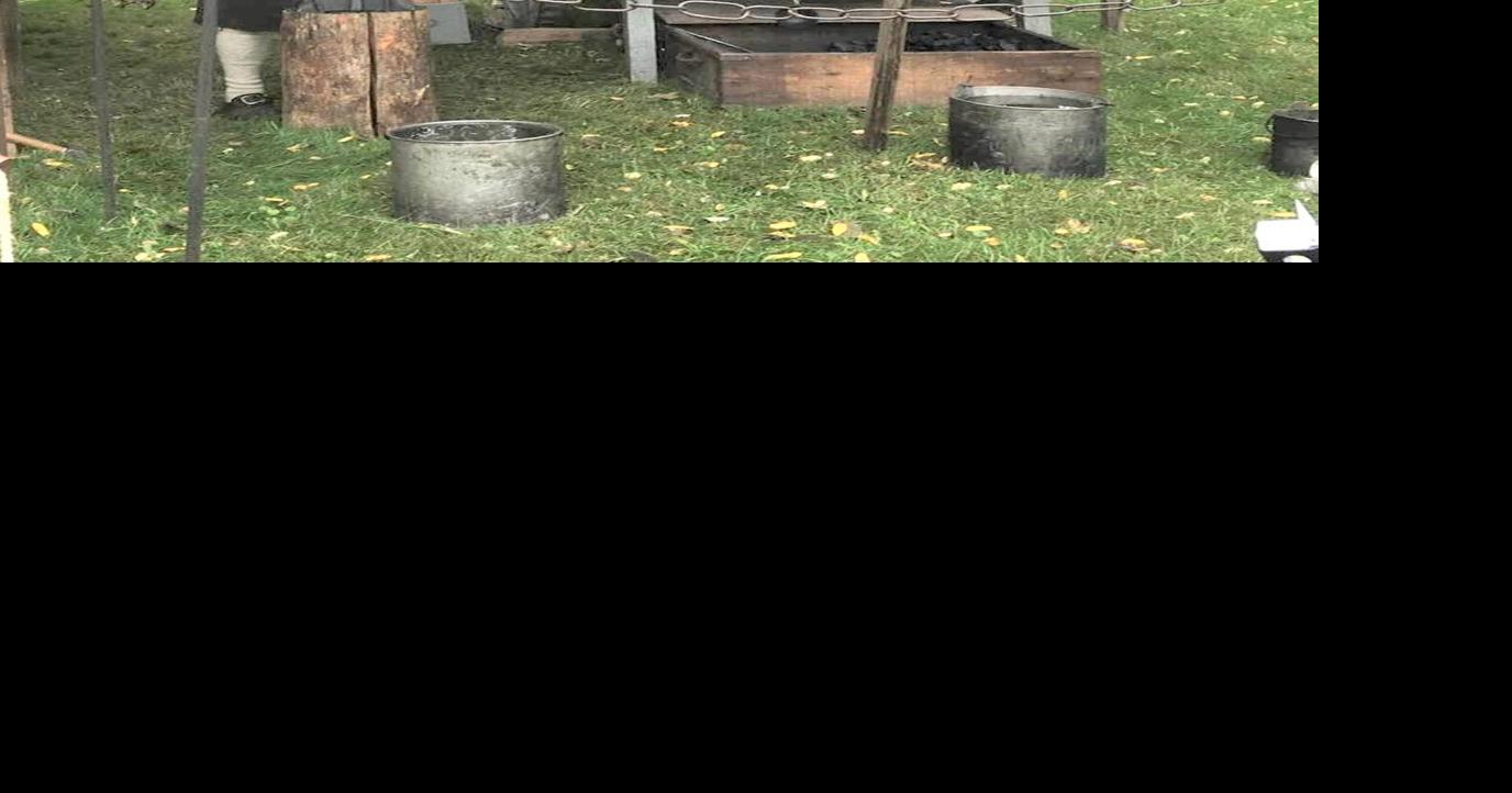Traveling blacksmith forges ahead in return to battlefield | Local ...