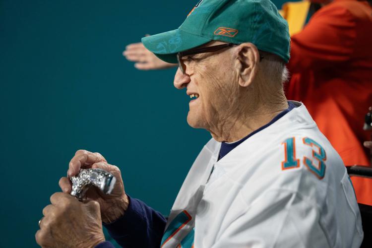 Miami crowd roared approval of Watertown resident’s service in two wars ...