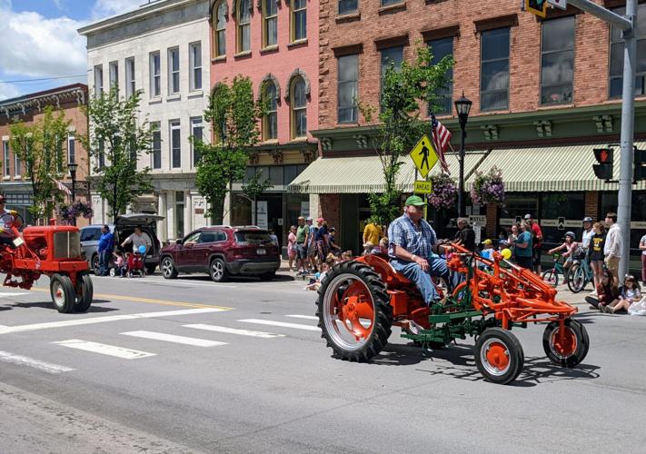5,000+ people expected daily at Gathering of the Orange tractor event ...