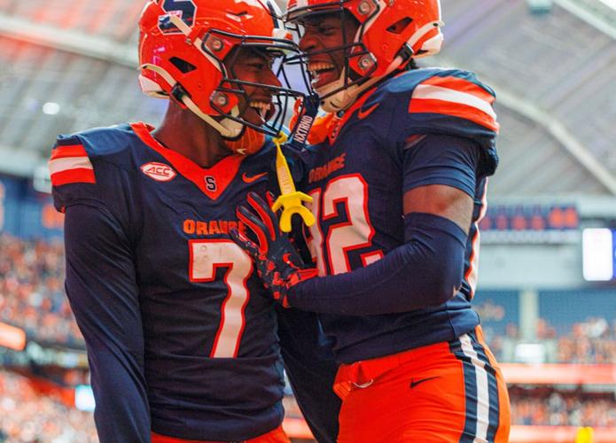 College football: Transfer Meeks breaks out to help spark Syracuse past ...