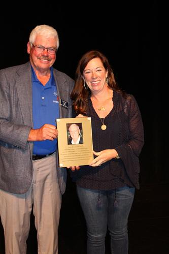 HOF locks link between Steve Munn, John Elliott | Sports | nny360.com