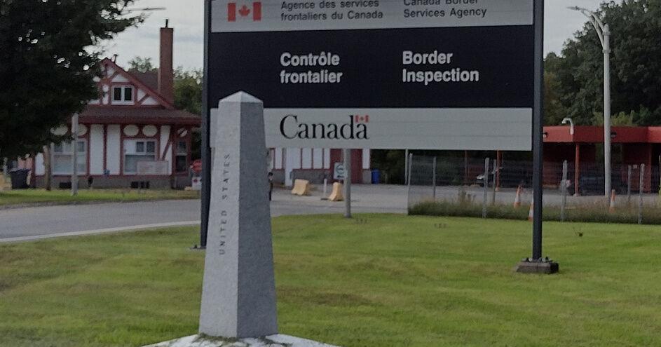 Canadian border workers approve strike mandate; could cause border ...