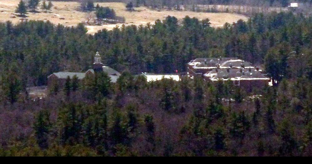 Inmate, seven corrections officers test positive for COVID-19 at FCI ...