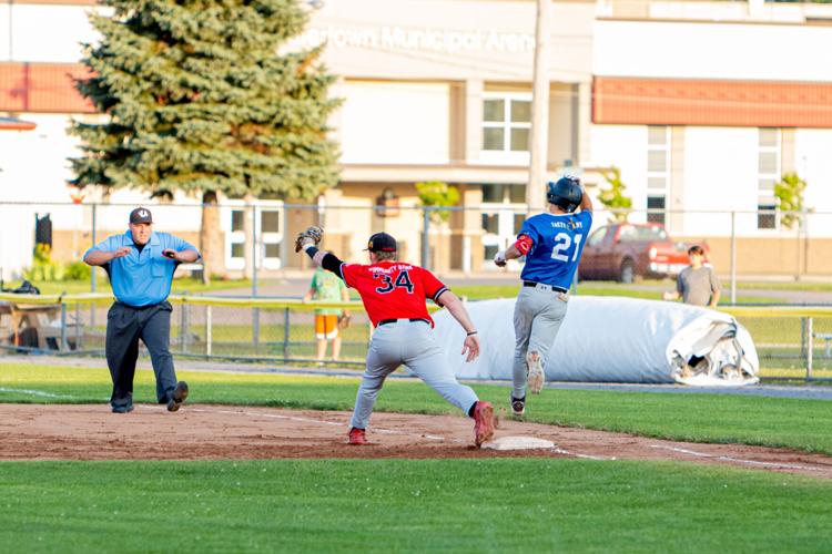 Collegiate baseball: League-leading Mohawks roll past Rapids once again ...