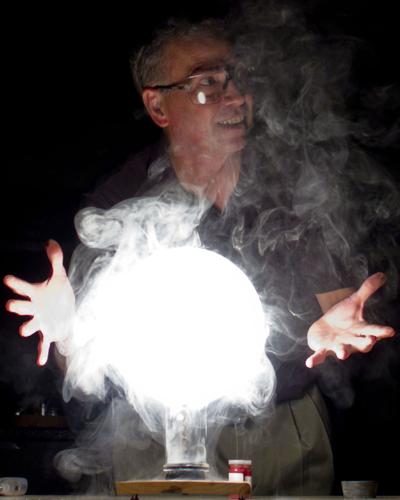 Professor’s magic show has chemistry | News | nny360.com