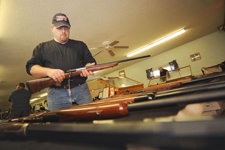 Gun show draws crowd | News | nny360.com