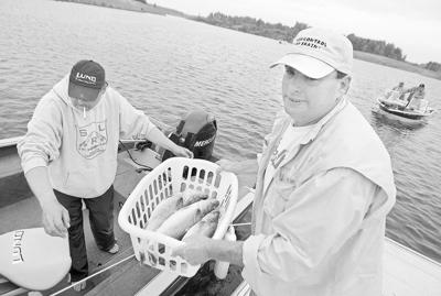 26-inch walleye wins Smackdown prize | News | nny360.com