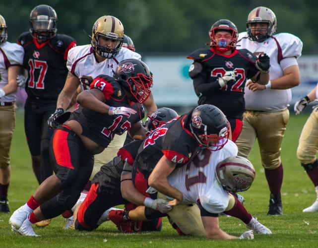 Semipro football: Red and Black displays leadership on defense | Red ...