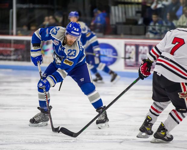 Local pro hockey: Mahfouz makes Wolves debut in win over Thunderbirds ...