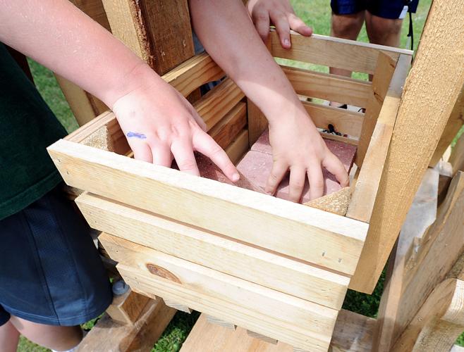 Students go medieval at SUNY Catapult Camp Teaching via trebuchet: Four ...