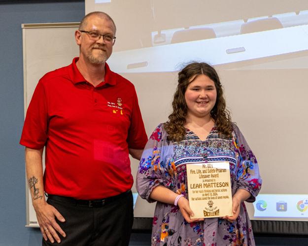 Leah Matteson a hero: Pamelia 12-year-old recognized for alerting ...