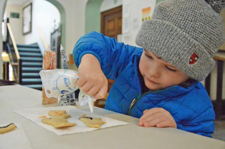 Community pledges to protect monarch butterflies | Kidscontent | nny360.com