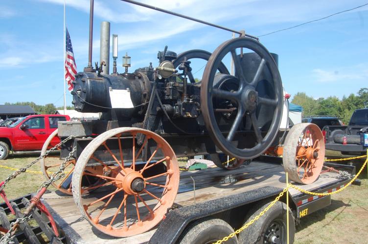 Old time engine show back in gear: Vintage tractors, trucks return to ...