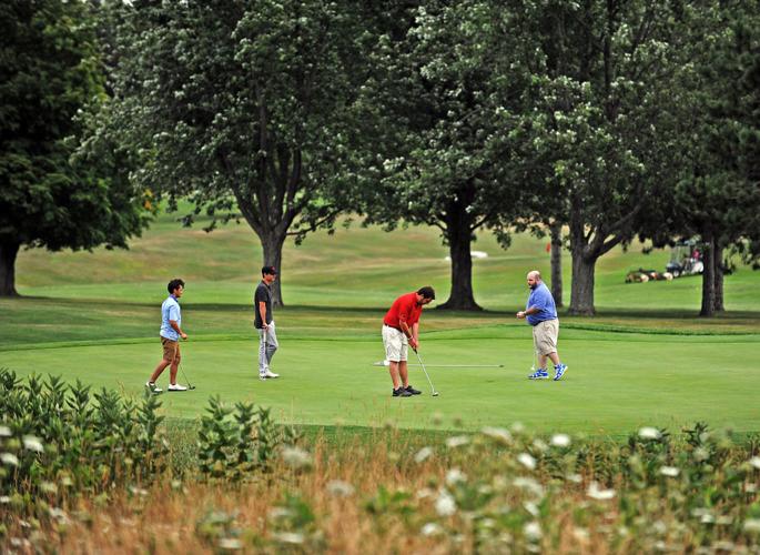 Simao calls claims that councilman benefited from golf course deal ...