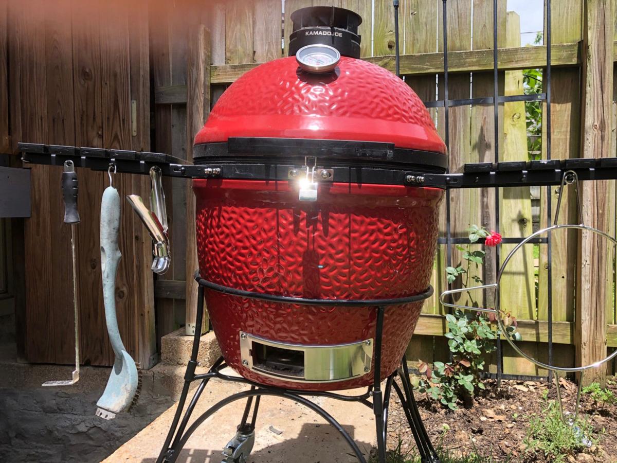 Oh, Joe! Kamado cooker is the perfect gift for a guy who loves to grill ...