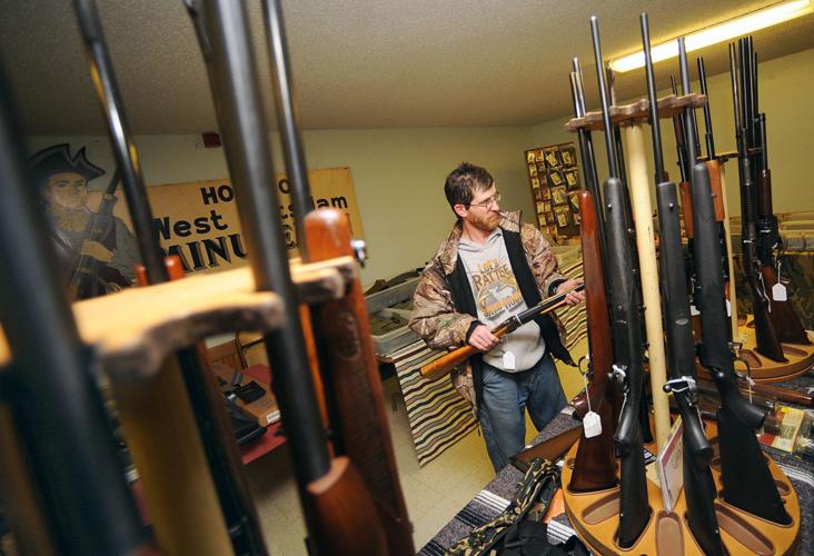 Gun show draws crowd | News | nny360.com