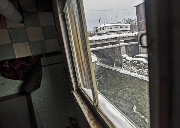 Adams icon has history of structure stress belloff’s building stirs ...