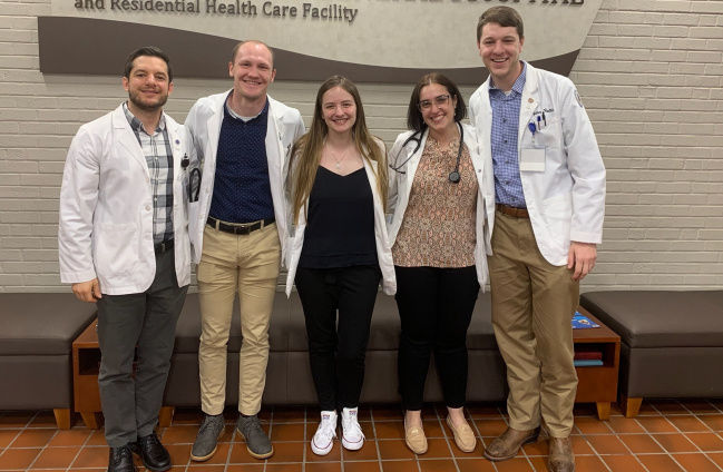 Editorial — Country medicine: Program introduces university students to ...